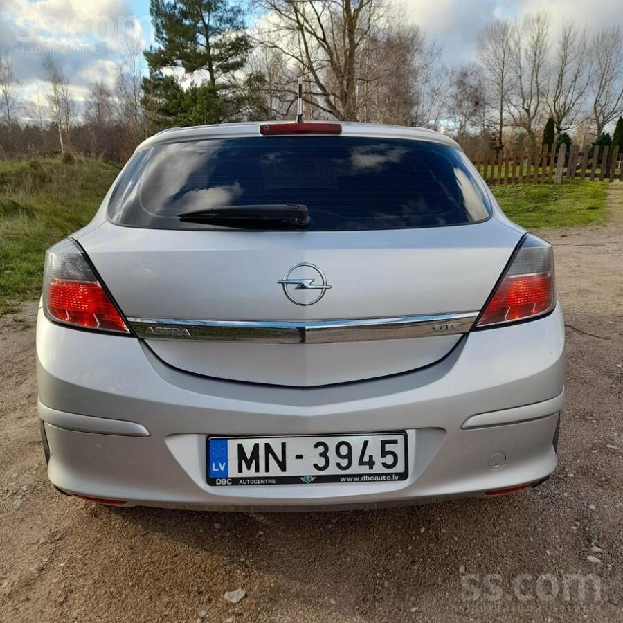 Pelēks Opel Astra 2007 Liepāja, ar dzinēja tilpumu 1.60 L un nobraukumu 207 tūkst. km par 2000 €, foto 6 vietnē AUTOMOTO.COM.LV