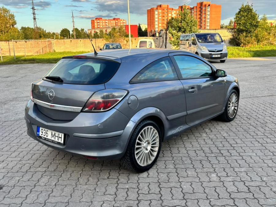 Pelēks Opel Astra 2007 Narva, ar dzinēja tilpumu 1.60 L un nobraukumu 252 tūkst. km par 599 €, foto 3 vietnē AUTOMOTO.COM.LV
