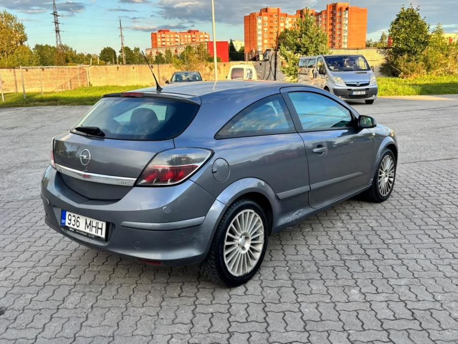 Pelēks Opel Astra 2007 Narva, ar dzinēja tilpumu 1.60 L un nobraukumu 252 tūkst. km par 599 €, foto 8 vietnē AUTOMOTO.COM.LV