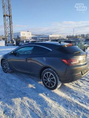Grey Opel Astra 2012 in Marijampole, with an engine capacity of 1.70 L and mileage of 120 thousand km for 4599 €, photo 5 on AUTOMOTO.COM.LV