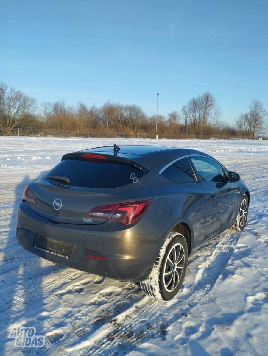 Grey Opel Astra 2012 in Marijampole, with an engine capacity of 1.70 L and mileage of 120 thousand km for 4599 €, photo 6 on AUTOMOTO.COM.LV