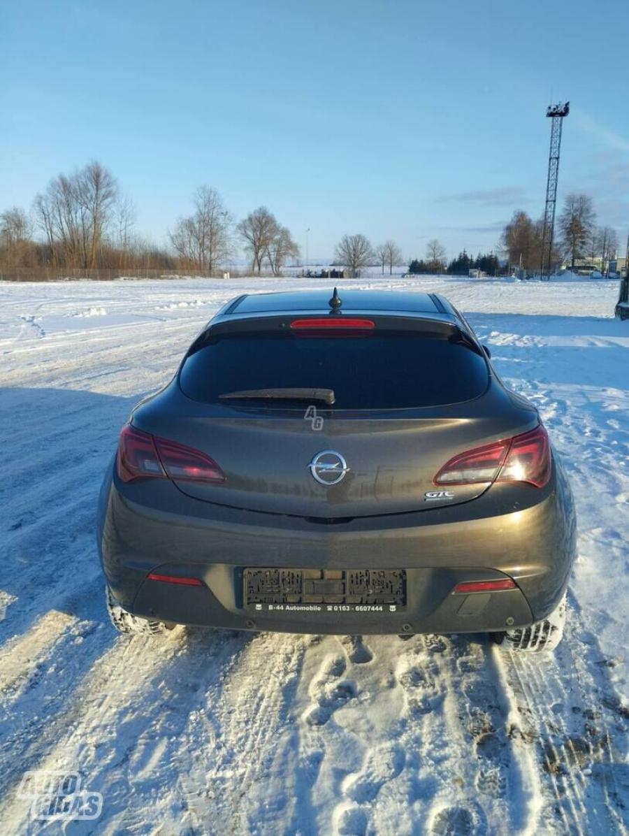 Grey Opel Astra 2012 in Marijampole, with an engine capacity of 1.70 L and mileage of 120 thousand km for 4599 €, photo 8 on AUTOMOTO.COM.LV