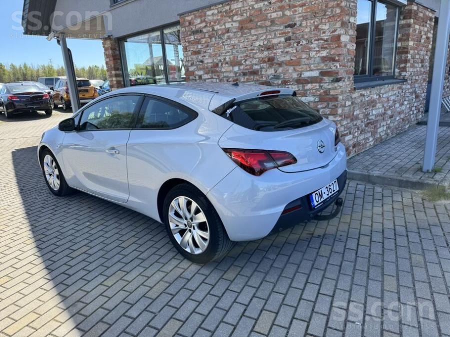 Pelēks Opel Astra 2012 Talsi, ar dzinēja tilpumu 1.70 L un nobraukumu 226 tūkst. km par 5200 €, foto 5 vietnē AUTOMOTO.COM.LV