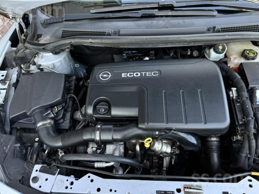 Pelēks Opel Astra 2012 Talsi, ar dzinēja tilpumu 1.70 L un nobraukumu 226 tūkst. km par 5200 €, foto 15 vietnē AUTOMOTO.COM.LV
