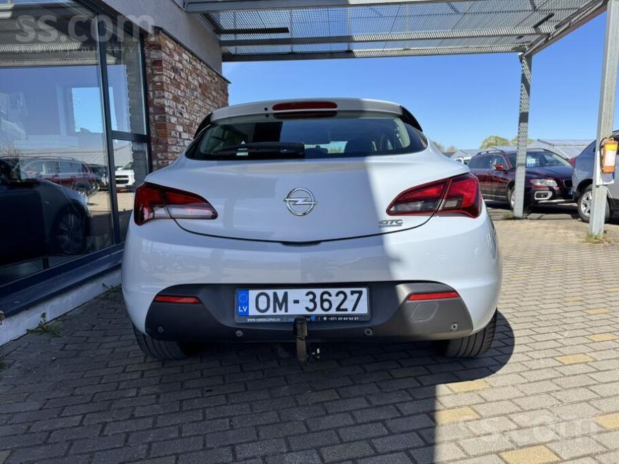 Pelēks Opel Astra 2012 Talsi, ar dzinēja tilpumu 1.70 L un nobraukumu 226 tūkst. km par 5200 €, foto 8 vietnē AUTOMOTO.COM.LV