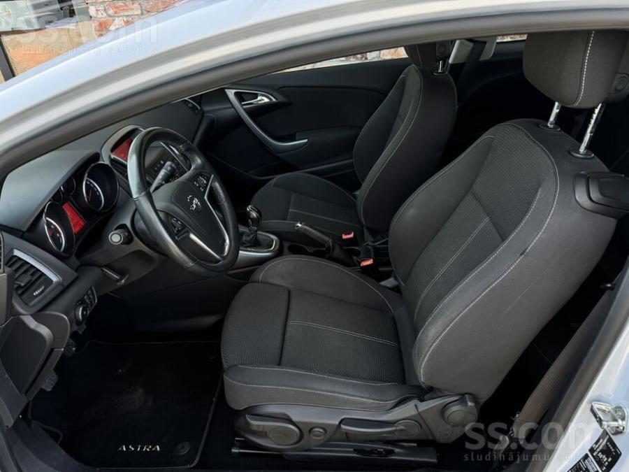 Pelēks Opel Astra 2012 Talsi, ar dzinēja tilpumu 1.70 L un nobraukumu 226 tūkst. km par 5200 €, foto 10 vietnē AUTOMOTO.COM.LV