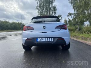 Grey Opel Astra 2012 in Jelgava, with an engine capacity of 2.00 L and mileage of 304 thousand km for 4200 €, photo 7 on AUTOMOTO.COM.LV