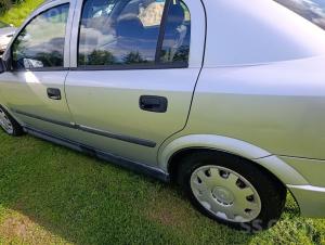 Grey Opel Astra 1998 in Dobele, with an engine capacity of 1.60 L and mileage of 238 thousand km for 700 €, photo 4 on AUTOMOTO.COM.LV