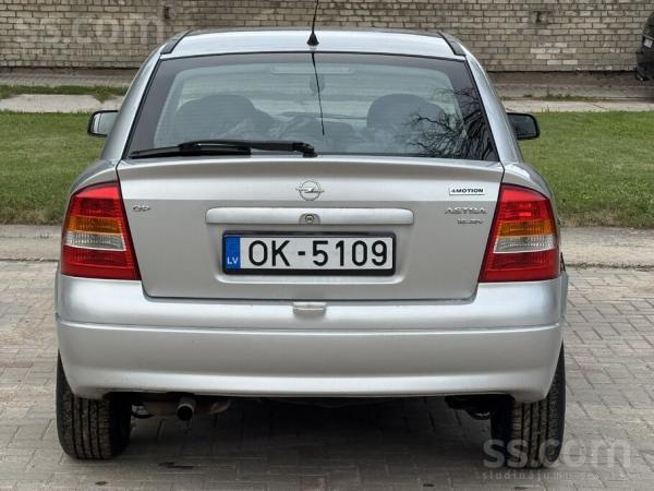 Grey Opel Astra 1998 in Jelgava, with an engine capacity of 1.60 L and mileage of 275 thousand km for 1150 €, photo 4 on AUTOMOTO.COM.LV