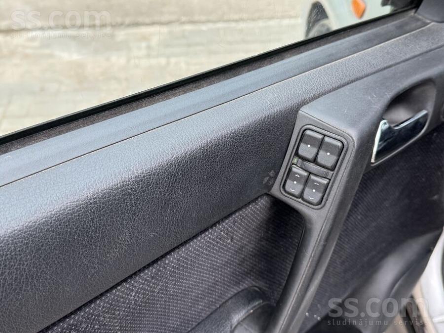 Pelēks Opel Astra 1998 Jelgava, ar dzinēja tilpumu 1.60 L un nobraukumu 275 tūkst. km par 1150 €, foto 9 vietnē AUTOMOTO.COM.LV