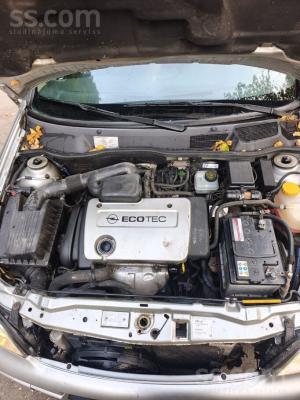 Grey Opel Astra 1998 in Limbazi, with an engine capacity of 1.60 L and mileage of 205 thousand km for 720 €, photo 7 on AUTOMOTO.COM.LV