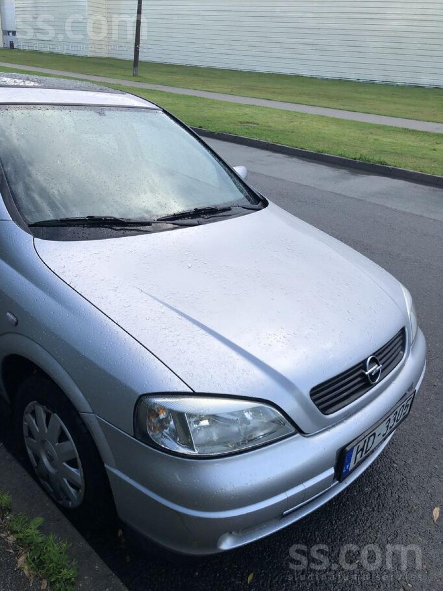 Grey Opel Astra 1999 in Riga, with an engine capacity of 1.60 L and mileage of 188 thousand km for 1050 €, photo 3 on AUTOMOTO.COM.LV