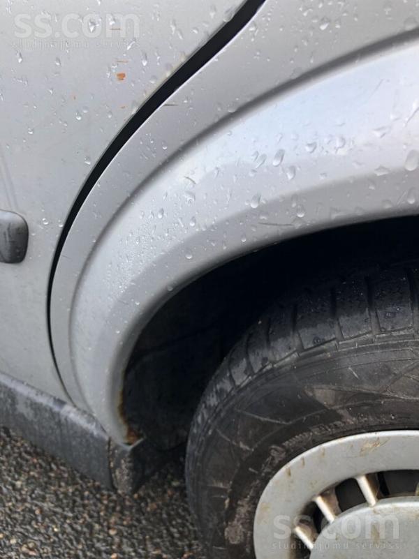 Pelēks Opel Astra 1999 Rīga, ar dzinēja tilpumu 1.60 L un nobraukumu 188 tūkst. km par 1050 €, foto 9 vietnē AUTOMOTO.COM.LV
