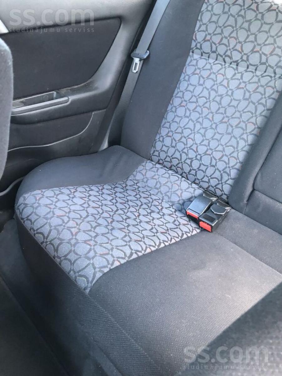 Grey Opel Astra 1999 in Riga, with an engine capacity of 1.60 L and mileage of 188 thousand km for 1050 €, photo 13 on AUTOMOTO.COM.LV