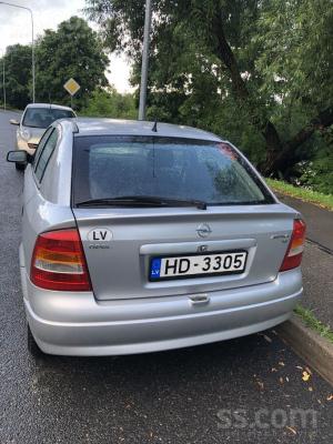 Grey Opel Astra 1999 in Riga, with an engine capacity of 1.60 L and mileage of 188 thousand km for 1050 €, photo 17 on AUTOMOTO.COM.LV
