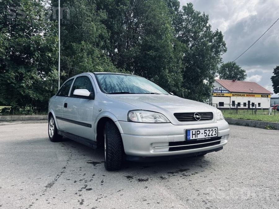 Pelēks Opel Astra 1999 Rīga, ar dzinēja tilpumu 1.60 L un nobraukumu 224 tūkst. km par 800 €, foto 1 vietnē AUTOMOTO.COM.LV