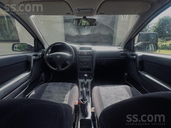 Pelēks Opel Astra 1999 Rīga, ar dzinēja tilpumu 1.60 L un nobraukumu 224 tūkst. km par 800 €, foto 4 vietnē AUTOMOTO.COM.LV