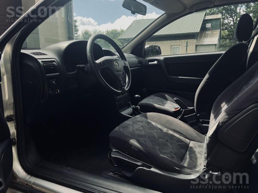 Pelēks Opel Astra 1999 Rīga, ar dzinēja tilpumu 1.60 L un nobraukumu 224 tūkst. km par 800 €, foto 7 vietnē AUTOMOTO.COM.LV