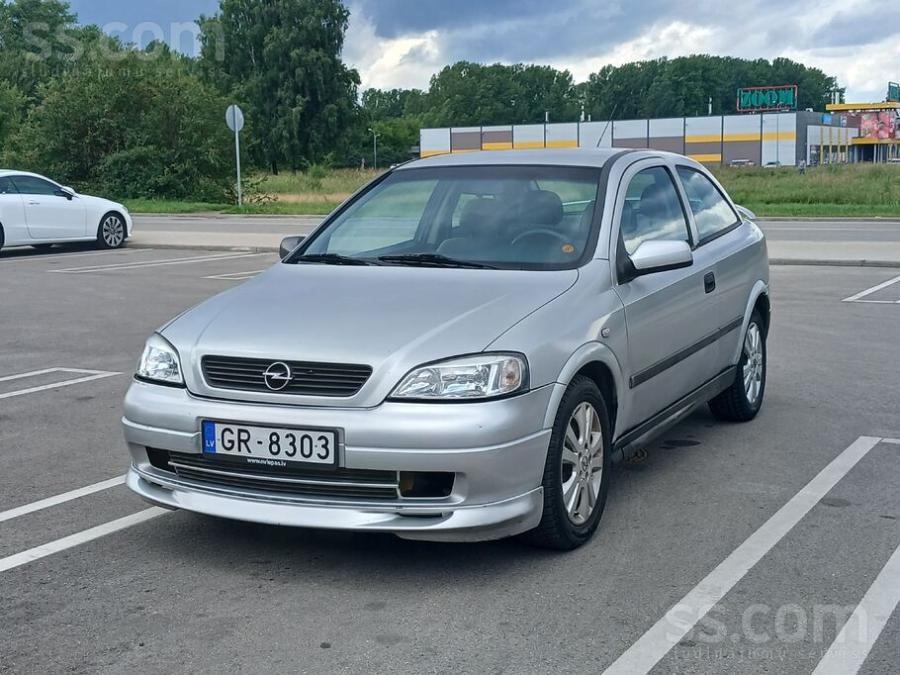 Серый Опель Астра 1999 в Рига, объемом двигателя 1.80 л и пробегом 0 тыс. км за 380 €, фото 1 на AUTOMOTO.COM.LV