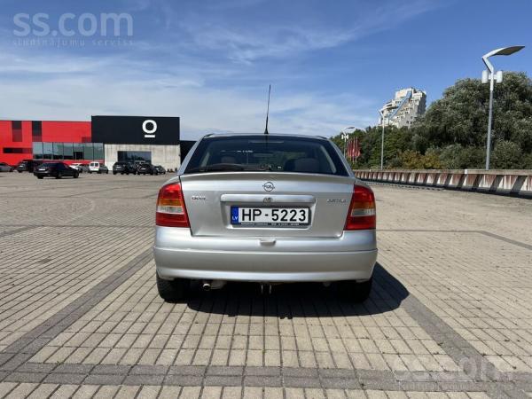 Pelēks Opel Astra 1999 Rīga, ar dzinēja tilpumu 1.60 L un nobraukumu 225 tūkst. km par 1190 €, foto 4 vietnē AUTOMOTO.COM.LV