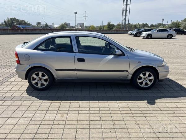 Pelēks Opel Astra 1999 Rīga, ar dzinēja tilpumu 1.60 L un nobraukumu 225 tūkst. km par 1190 €, foto 6 vietnē AUTOMOTO.COM.LV