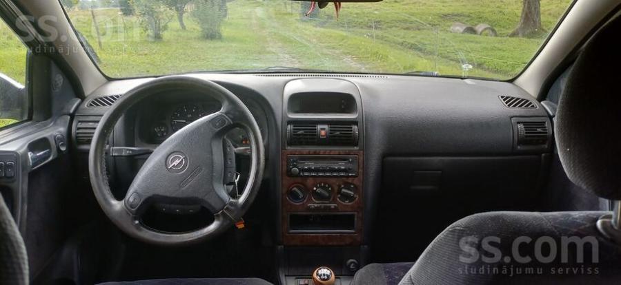 Pelēks Opel Astra 1999 Kuldīga, ar dzinēja tilpumu 1.80 L un nobraukumu 353 tūkst. km par 400 €, foto 6 vietnē AUTOMOTO.COM.LV