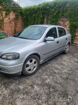 Grey Opel Astra 2000 in Tukums, with an engine capacity of 1.60 L and mileage of 331 thousand km for 2100 €, photo 2 on AUTOMOTO.COM.LV