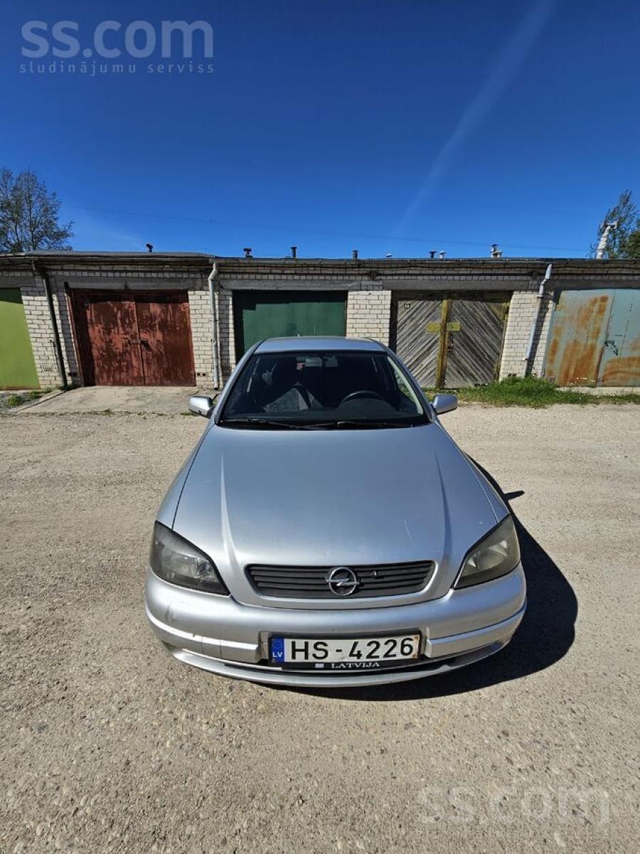 Pelēks Opel Astra 2000 Rīga, ar dzinēja tilpumu 1.60 L un nobraukumu 332 tūkst. km par 780 €, foto 2 vietnē AUTOMOTO.COM.LV