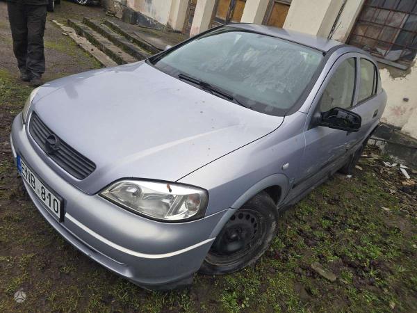 Pelēks Opel Astra 2000 Radviliškis, ar dzinēja tilpumu 2.00 L un nobraukumu 256 tūkst. km par 380 €, foto 2 vietnē AUTOMOTO.COM.LV