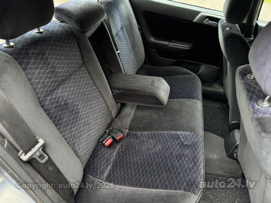 Grey Opel Astra 2000 in Tallinn, with an engine capacity of 1.80 L and mileage of 193 thousand km for 790 €, photo 8 on AUTOMOTO.COM.LV