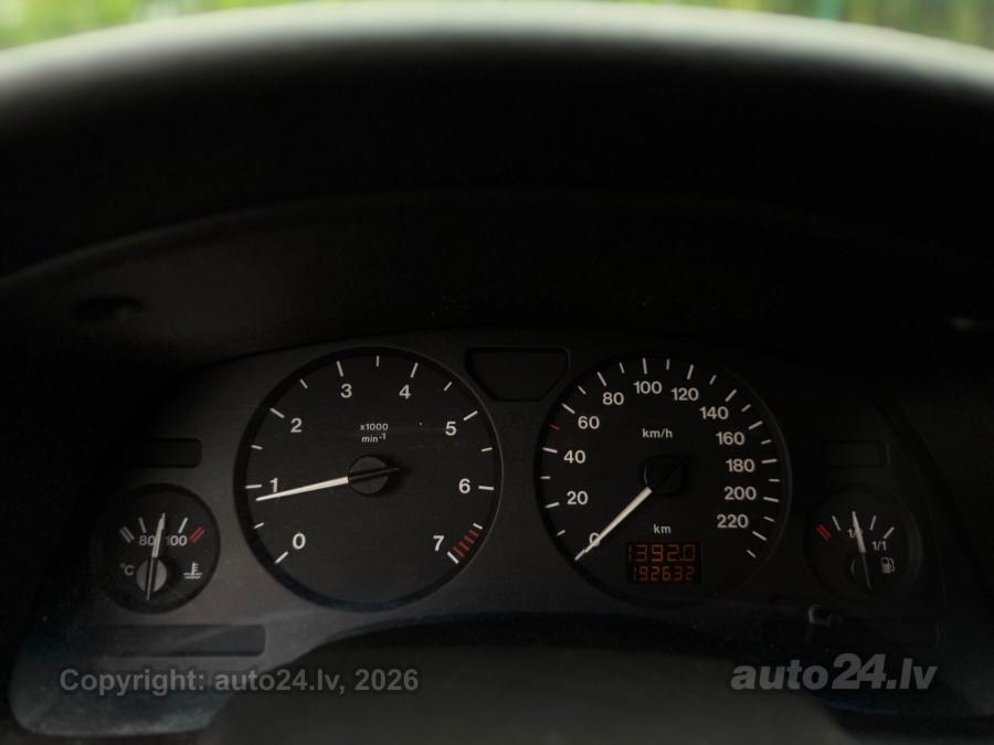 Grey Opel Astra 2000 in Tallinn, with an engine capacity of 1.80 L and mileage of 193 thousand km for 790 €, photo 12 on AUTOMOTO.COM.LV