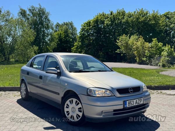 Pelēks Opel Astra 2000 Tallina, ar dzinēja tilpumu 1.80 L un nobraukumu 193 tūkst. km par 780 €, foto 3 vietnē AUTOMOTO.COM.LV