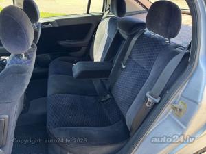 Grey Opel Astra 2000 in Tallinn, with an engine capacity of 1.80 L and mileage of 193 thousand km for 780 €, photo 7 on AUTOMOTO.COM.LV