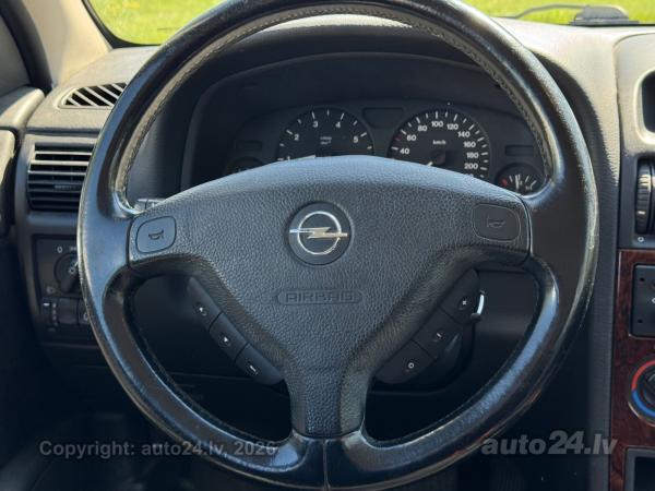 Pelēks Opel Astra 2000 Tallina, ar dzinēja tilpumu 1.80 L un nobraukumu 193 tūkst. km par 780 €, foto 7 vietnē AUTOMOTO.COM.LV