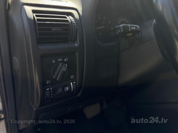 Pelēks Opel Astra 2000 Tallina, ar dzinēja tilpumu 1.80 L un nobraukumu 193 tūkst. km par 780 €, foto 9 vietnē AUTOMOTO.COM.LV