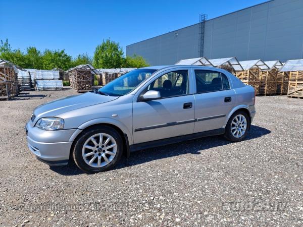 Grey Opel Astra 2000 in Tallinn, with an engine capacity of 1.80 L and mileage of 193 thousand km for 2099 €, photo 3 on AUTOMOTO.COM.LV