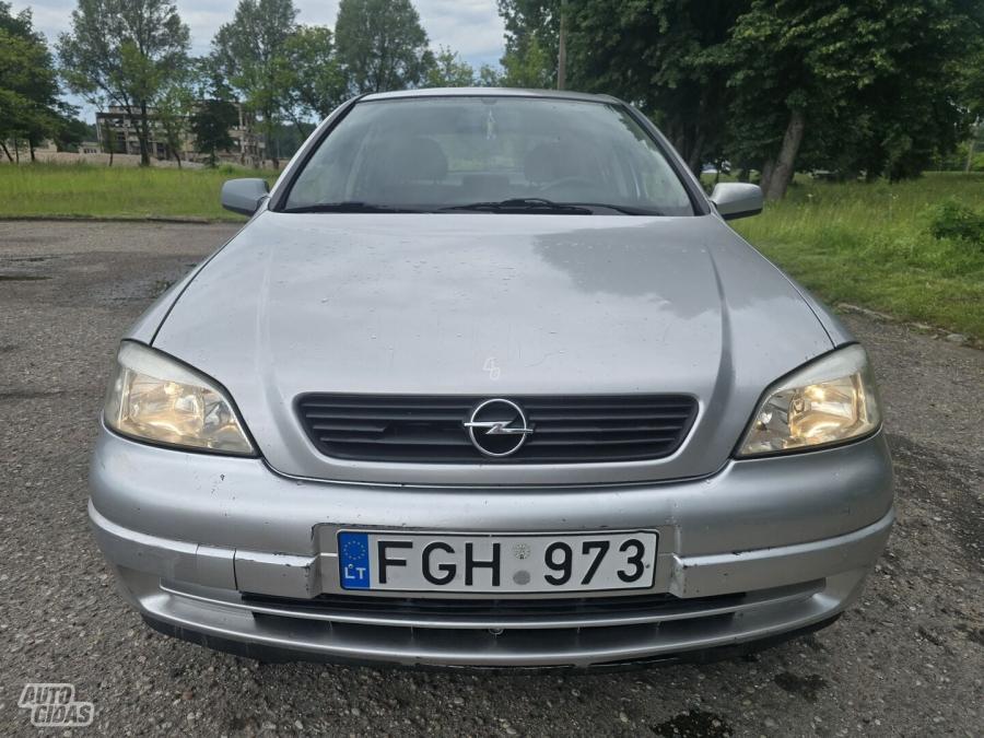 Pelēks Opel Astra 2000 Jurbarkas, ar dzinēja tilpumu 1.70 L un nobraukumu 240 tūkst. km par 777 €, foto 7 vietnē AUTOMOTO.COM.LV