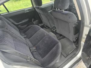 Pelēks Opel Astra 2000 Jurbarkas, ar dzinēja tilpumu 1.70 L un nobraukumu 240 tūkst. km par 777 €, foto 11 vietnē AUTOMOTO.COM.LV
