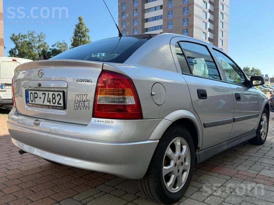 Pelēks Opel Astra 2000 Rīga, ar dzinēja tilpumu 1.20 L un nobraukumu 0 tūkst. km par 1800 €, foto 4 vietnē AUTOMOTO.COM.LV