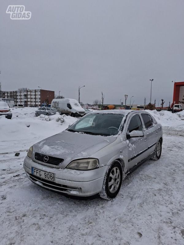 Pelēks Opel Astra 2001 Klaipėda, ar dzinēja tilpumu 2.00 L un nobraukumu 339 tūkst. km par 600 €, foto 3 vietnē AUTOMOTO.COM.LV