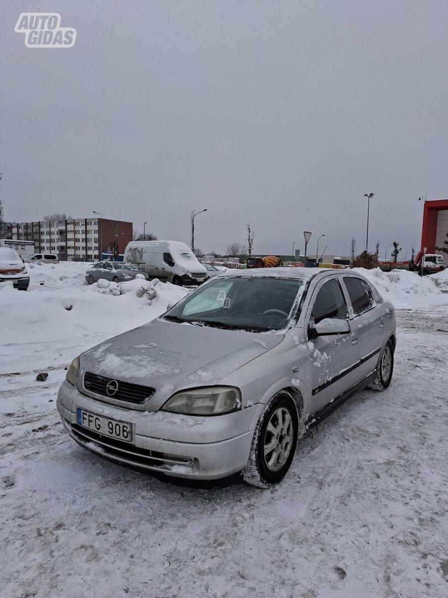 Pelēks Opel Astra 2001 Klaipėda, ar dzinēja tilpumu 2.00 L un nobraukumu 339 tūkst. km par 600 €, foto 3 vietnē AUTOMOTO.COM.LV
