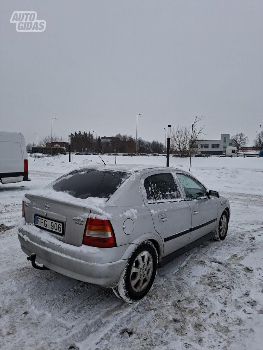 Pelēks Opel Astra 2001 Klaipėda, ar dzinēja tilpumu 2.00 L un nobraukumu 339 tūkst. km par 600 €, foto 4 vietnē AUTOMOTO.COM.LV