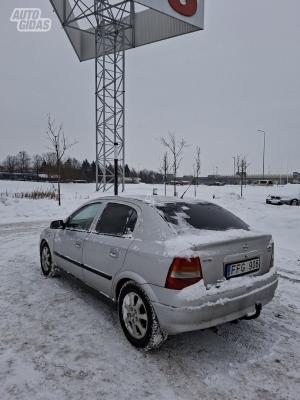 Pelēks Opel Astra 2001 Klaipėda, ar dzinēja tilpumu 2.00 L un nobraukumu 339 tūkst. km par 600 €, foto 6 vietnē AUTOMOTO.COM.LV
