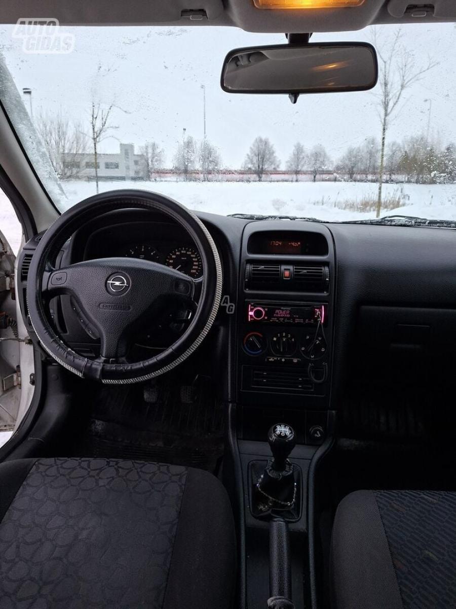 Pelēks Opel Astra 2001 Klaipėda, ar dzinēja tilpumu 2.00 L un nobraukumu 339 tūkst. km par 600 €, foto 9 vietnē AUTOMOTO.COM.LV