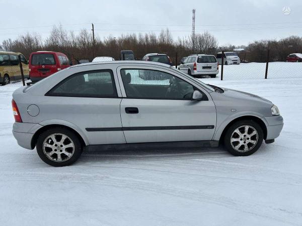 Pelēks Opel Astra 2001 Vilkaviškis, ar dzinēja tilpumu 1.60 L un nobraukumu 200 tūkst. km par 950 €, foto 4 vietnē AUTOMOTO.COM.LV