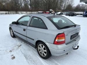 Grey Opel Astra 2001 in Vilkaviskis, with an engine capacity of 1.60 L and mileage of 200 thousand km for 950 €, photo 7 on AUTOMOTO.COM.LV