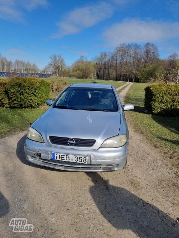Grey Opel Astra 2001 in Alytus, with an engine capacity of 1.70 L and mileage of 300 thousand km for 500 €, photo 1 on AUTOMOTO.COM.LV