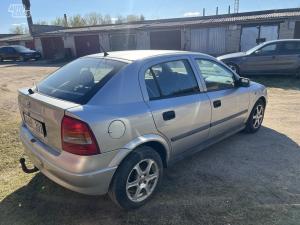 Pelēks Opel Astra 2001 Molėtai, ar dzinēja tilpumu 1.70 L un nobraukumu 267 tūkst. km par 450 €, foto  vietnē AUTOMOTO.COM.LV