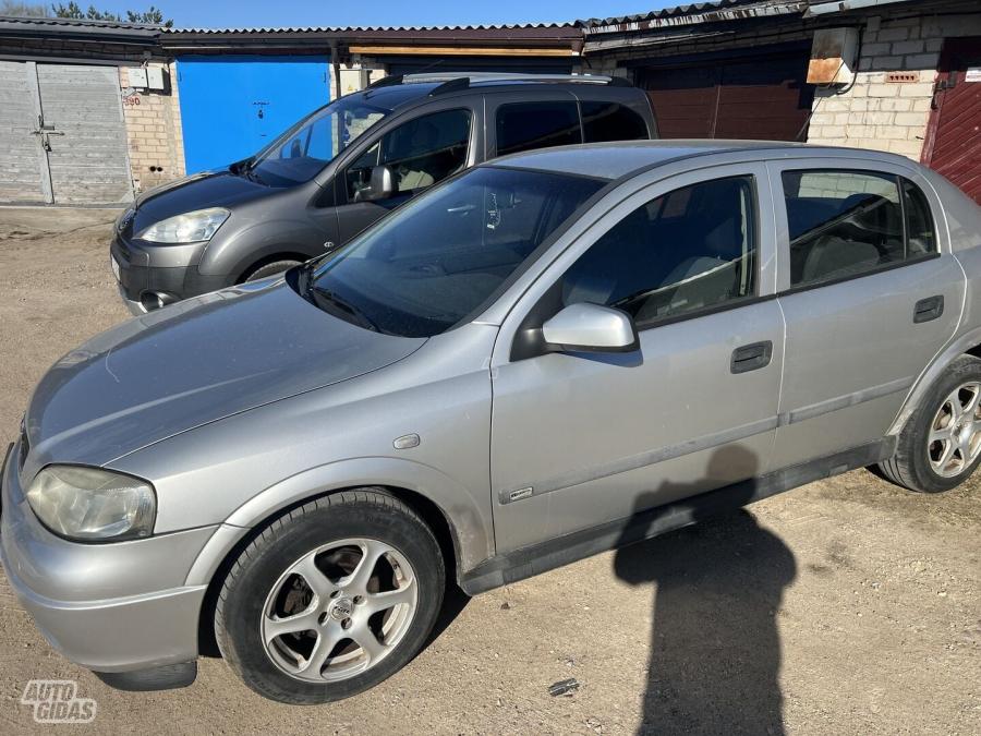 Pelēks Opel Astra 2001 Molėtai, ar dzinēja tilpumu 1.70 L un nobraukumu 267 tūkst. km par 450 €, foto 5 vietnē AUTOMOTO.COM.LV