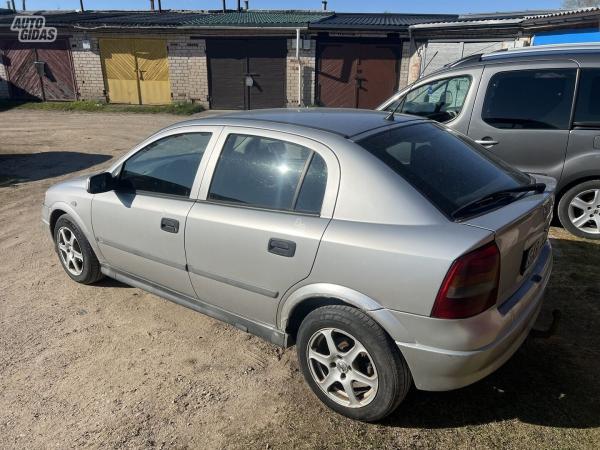 Pelēks Opel Astra 2001 Molėtai, ar dzinēja tilpumu 1.70 L un nobraukumu 267 tūkst. km par 450 €, foto 8 vietnē AUTOMOTO.COM.LV
